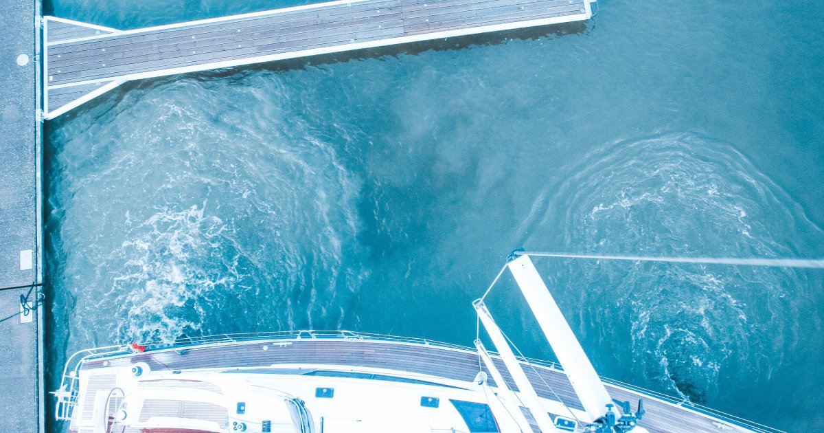 Pros and cons of different thruster solutions - Sleipner UK