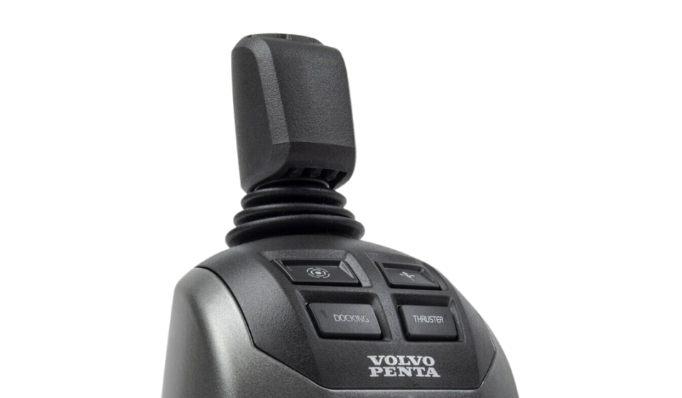 Manage your boat with one single control - Sleipner UK